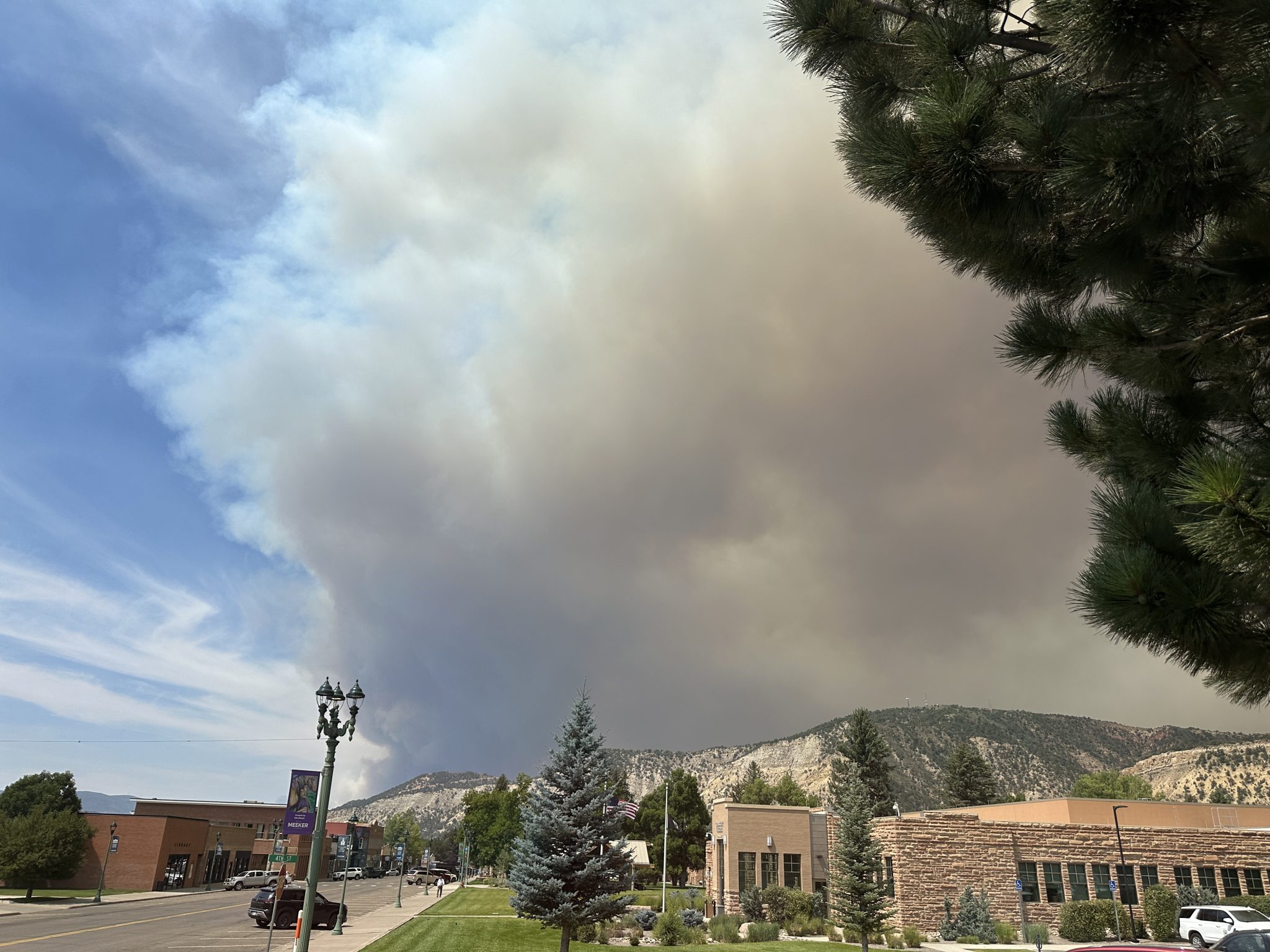 FORTITUDE UNDER FIRE – Elk and Lee fires consume 130,000 acres of Rio ...